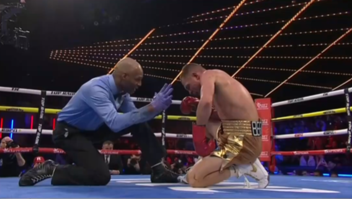 Берінчик нокаутом програв Девісу й втратив чемпіонський титул WBO