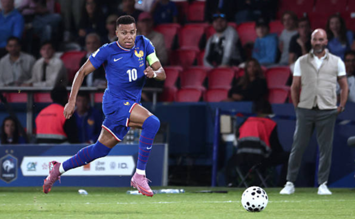 Відбір на ЧС 2026 Франція не без проблем перемогла Ісландію у матчі суперників України